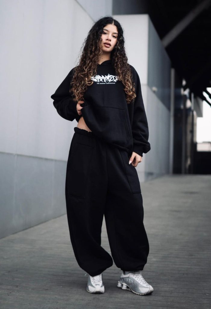 Pack: Buzos Oversive + Polera Boxy Fit IV